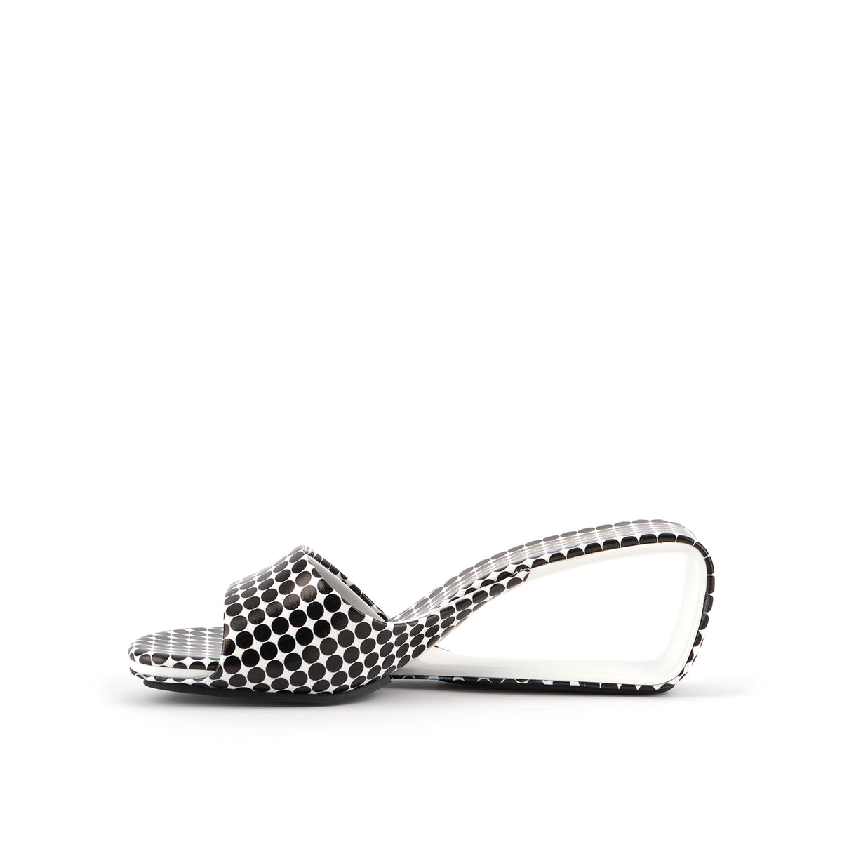 Mobius Mid – United Nude